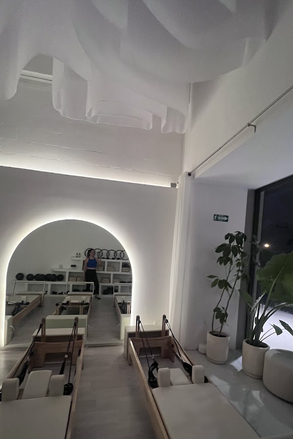 Aura Pilates Studio – Excelentes instalaciones y equipamiento ...